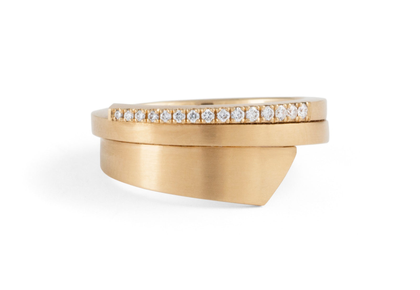 Forged triple overlap ring with diamonds